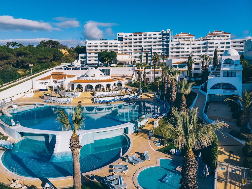 Grand Muthu Oura View Beach Club in Albufeira | 2025 Updated prices ...