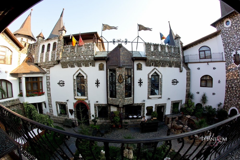 Hunter Prince Castle Hotel in | 2025 Updated prices, deals - Klook ...