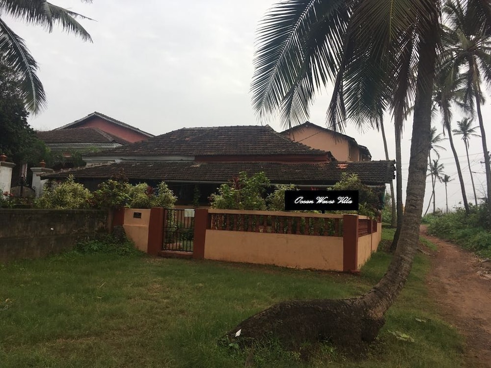 Ocean Waves Anjuna Villa in North Goa | 2025 Updated prices, deals ...