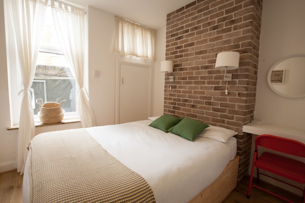 King Square Gardens by Allô Housing in London | 2024 Updated prices ...