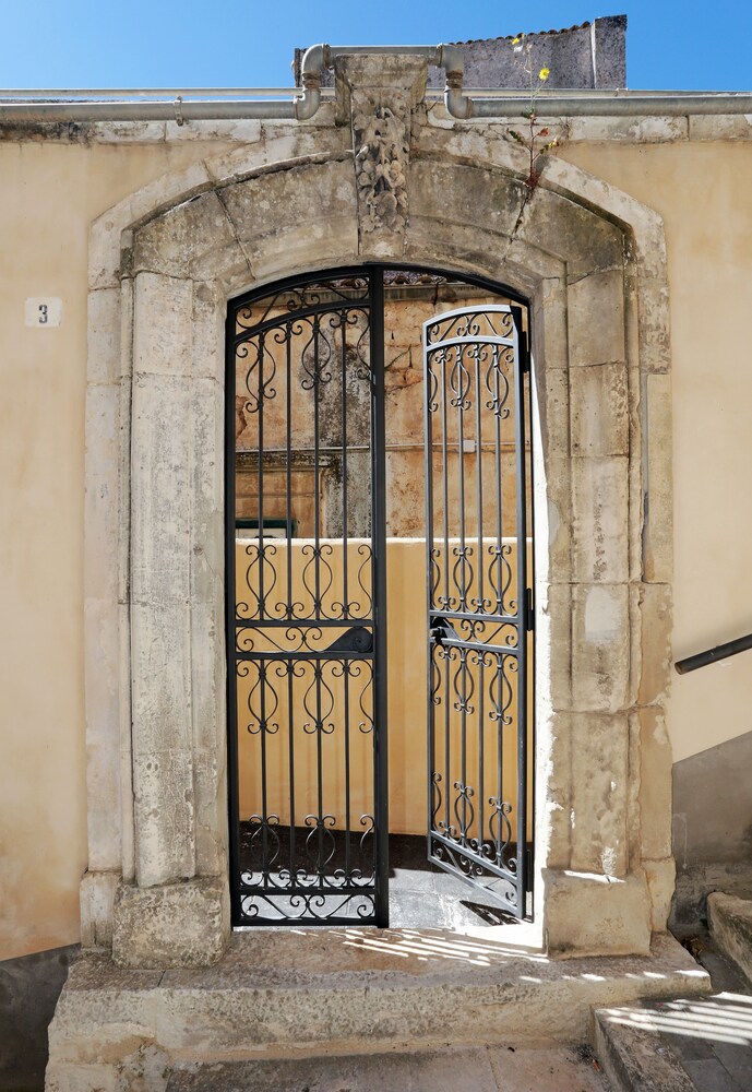 Appartamento del Teatro in Modica | 2024 Updated prices, deals - Klook ...