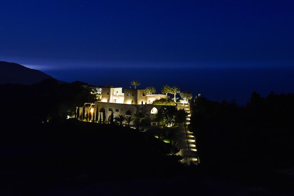 Villa Kete Deluxe Rooms in Palma di Montechiaro | 2025 Updated prices ...