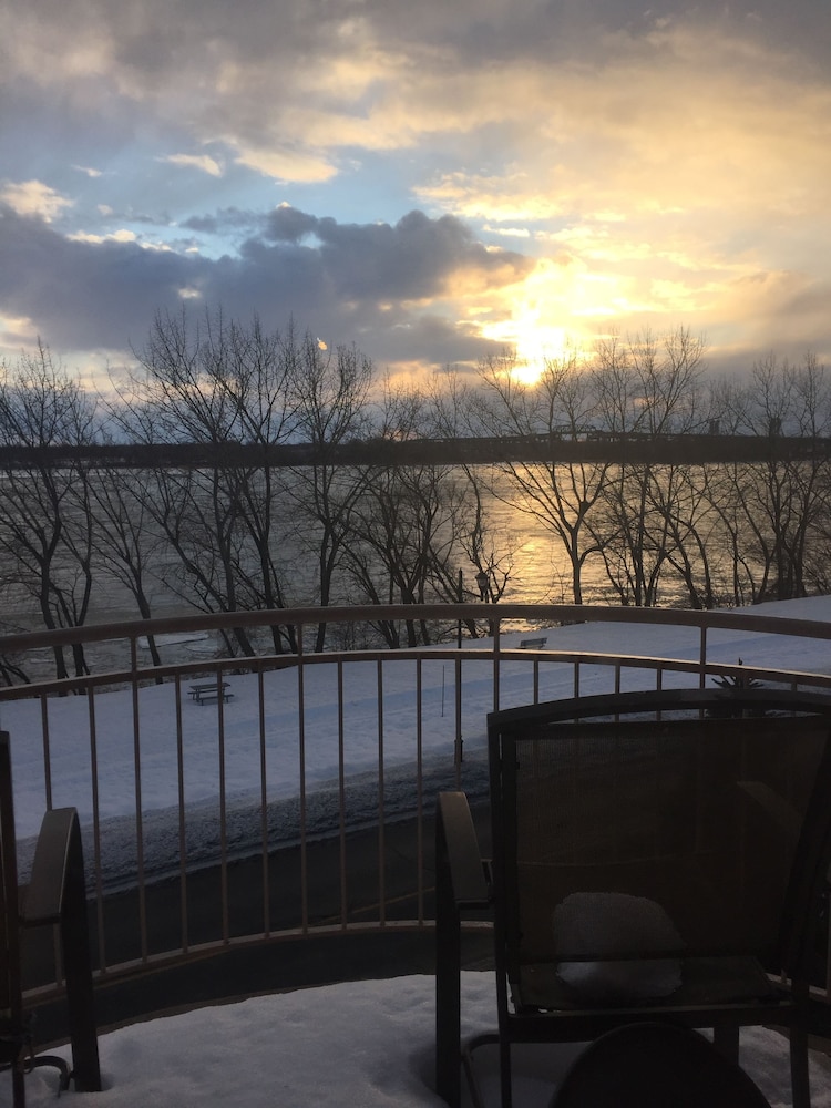 Cozy water front Montreal in | 2024 Updated prices, deals - Klook ...
