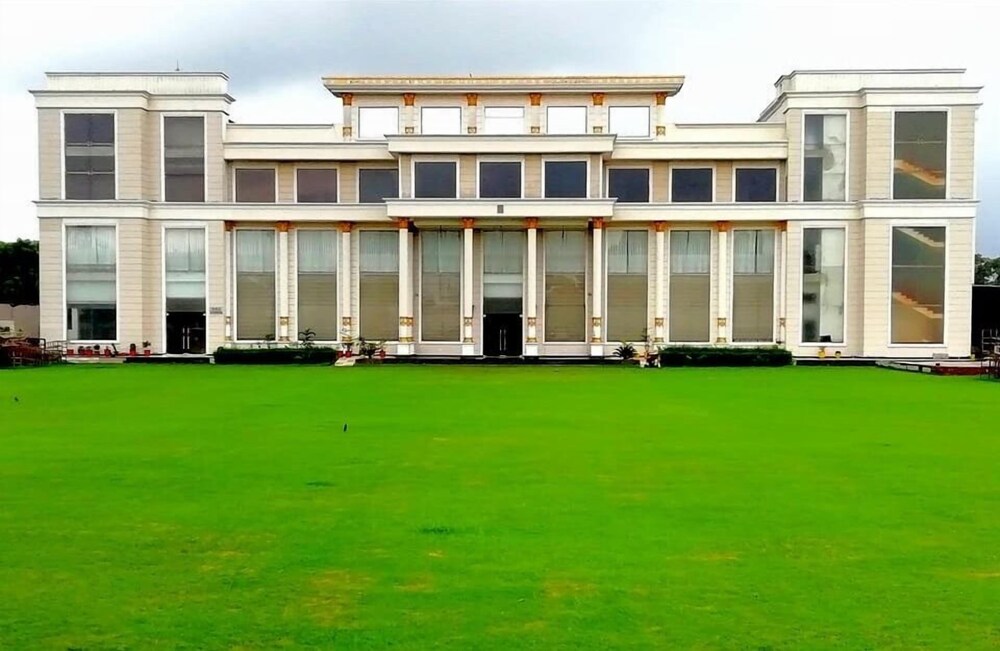 Palmdale Resort in Ambala | 2024 Updated prices, deals - Klook ...