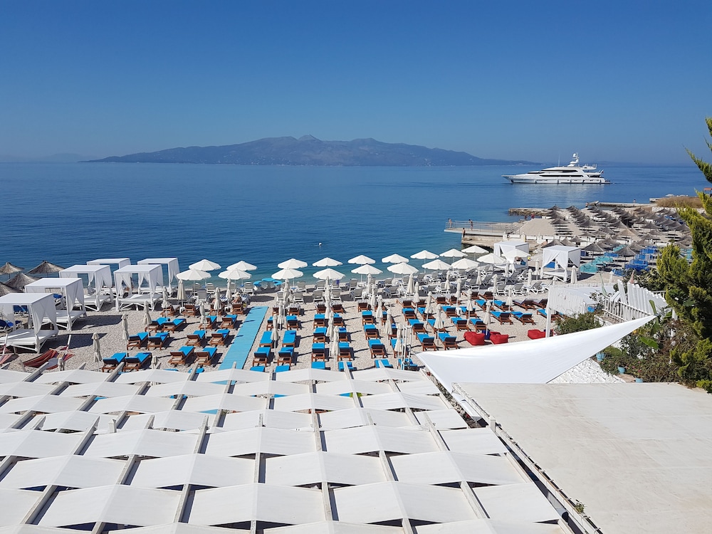 Cocktail Dreams Saranda in Sarandë | 2025 Updated prices, deals - Klook ...