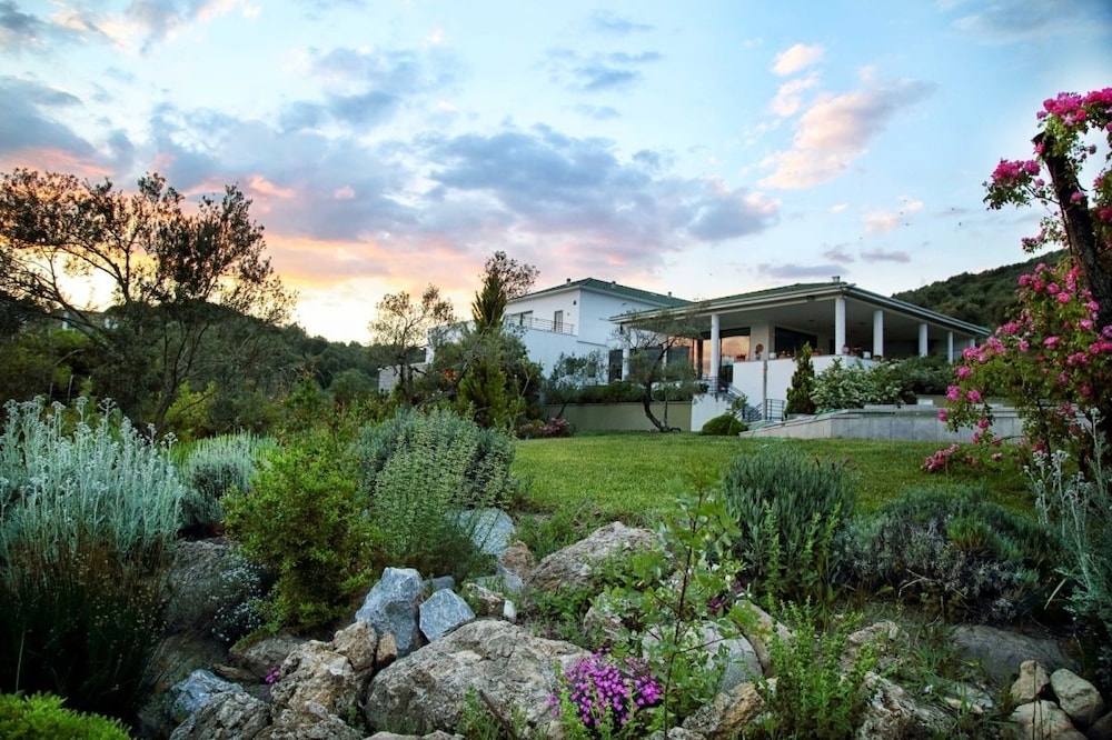 Teomida Hotel in Balıkesir | 2023 Updated prices, deals - Klook United ...