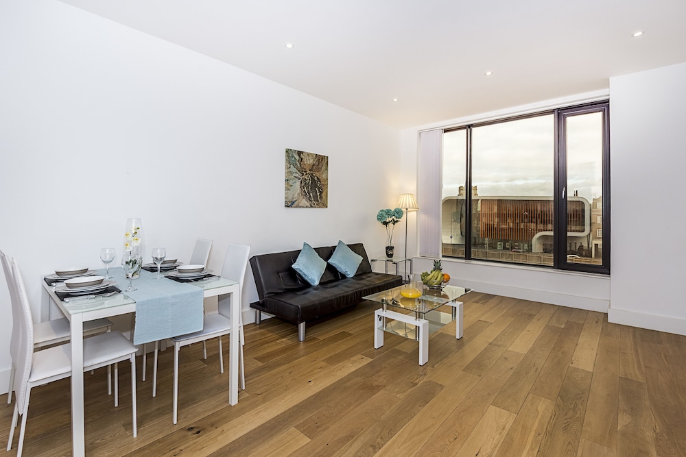 Cornwall House Apartments in Slough | 2024 Updated prices, deals ...