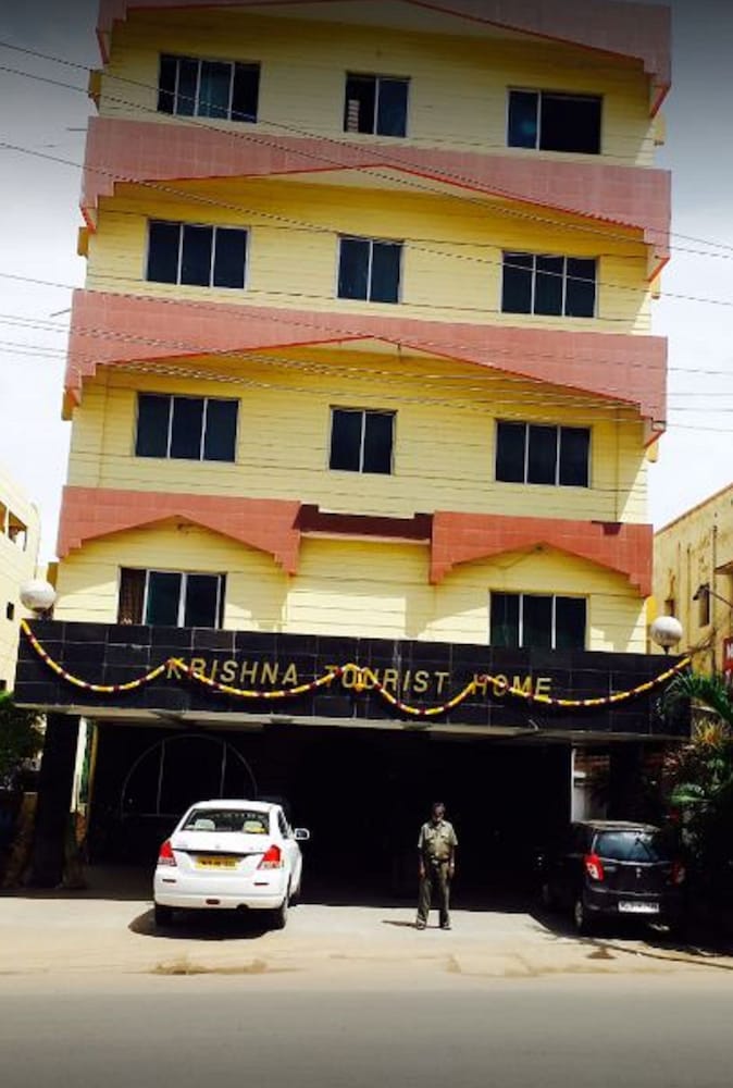 Krishna Tourist Home in Tirunelveli Kattabo | 2024 Updated prices ...