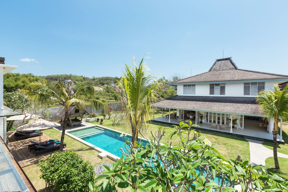 Villa Hasian by Premier Hospitality Asia in Kuta Selatan | 2025 Updated ...
