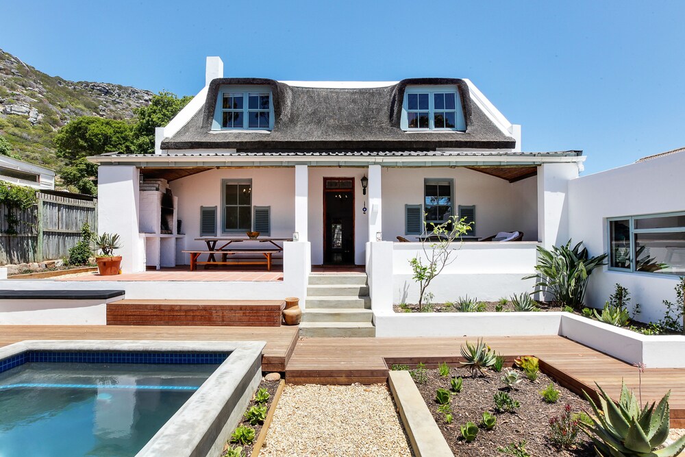 Cape Dutch Sea Cottage in City of Cape Town | 2025 Updated prices ...