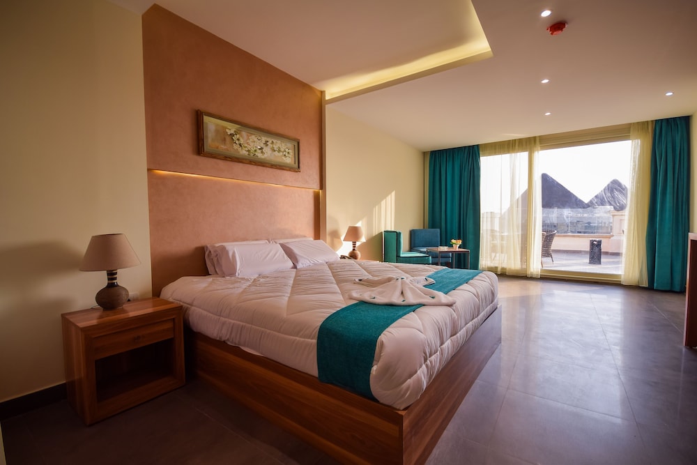 Blue Pyramids Eyes Hotel in Giza | 2025 Updated prices, deals - Klook ...