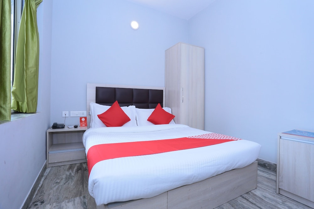 OYO Flagship 16910 Hotel Prince Palace in Thiruvananthapuram | 2025 ...