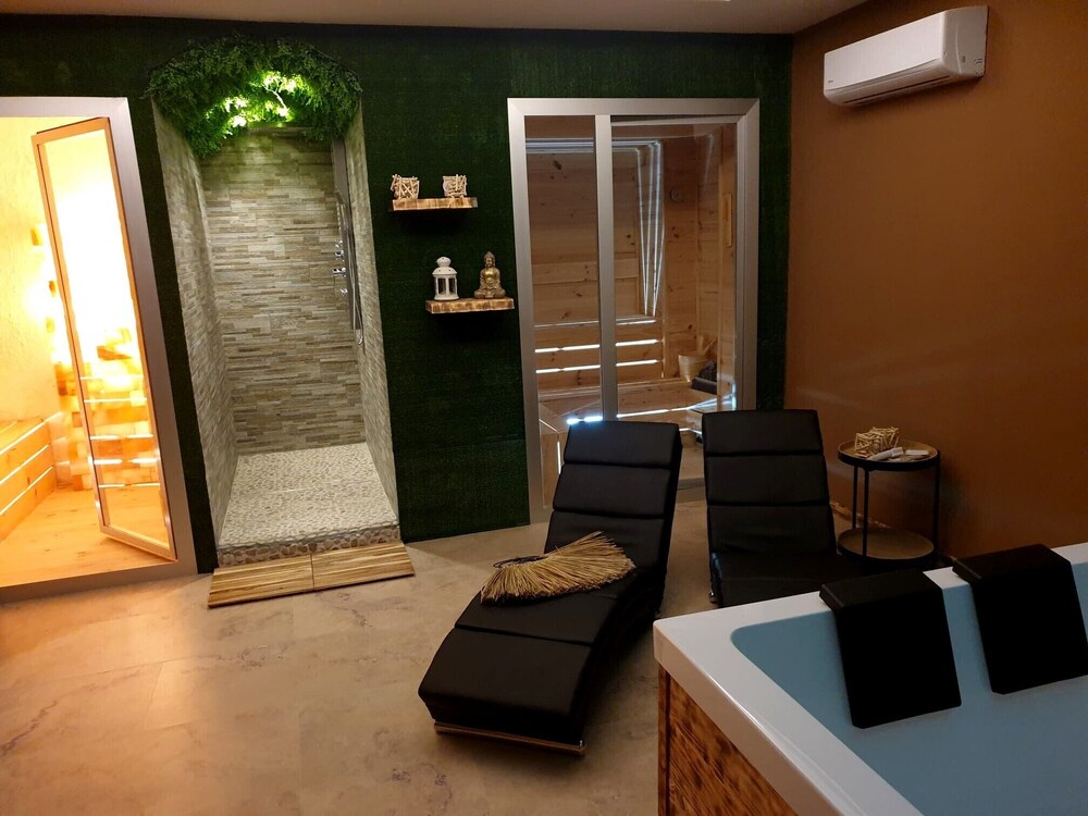 Royalty room spa in Naples | 2025 Updated prices, deals - Klook United ...