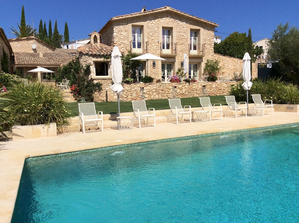 La Casa de Piedra in Alt Penedès | 2023 Updated prices, deals - Klook ...