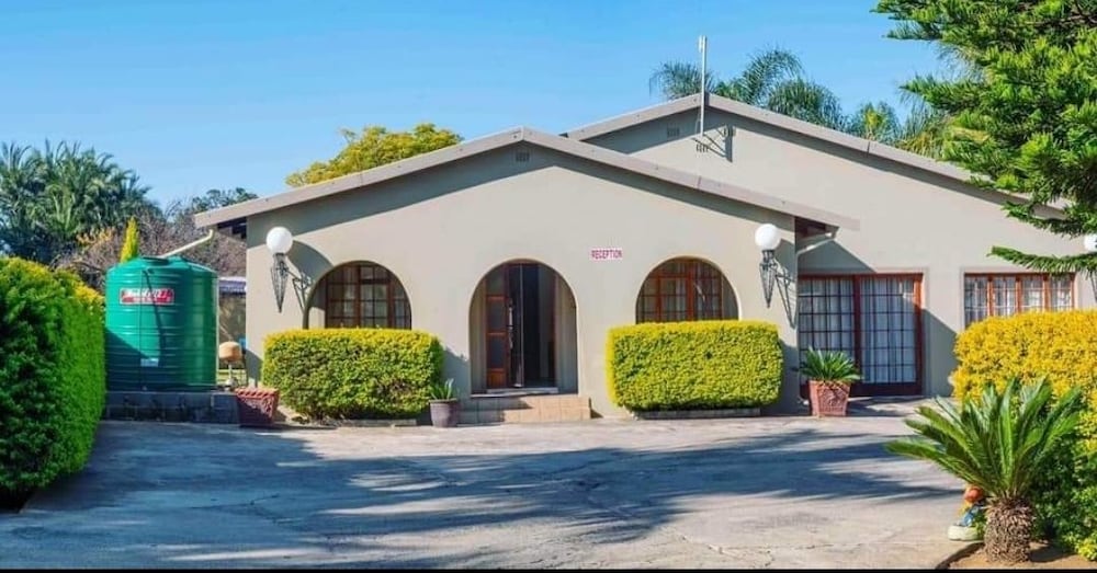 Kwantulindawo Guesthouse Vryheid in Zululand District Municipality ...