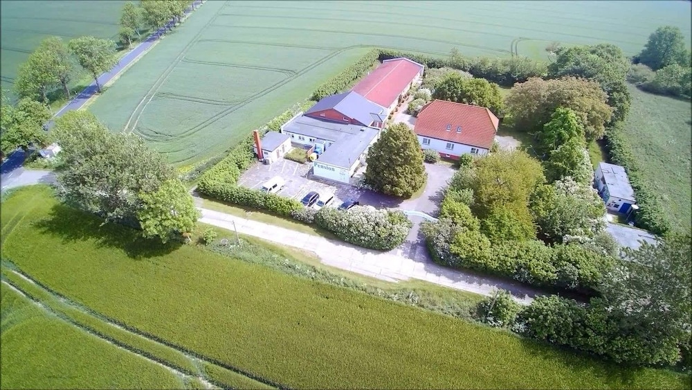 Gasthaus Nobbin in Nord-Rügen | 2024 Updated prices, deals - Klook ...