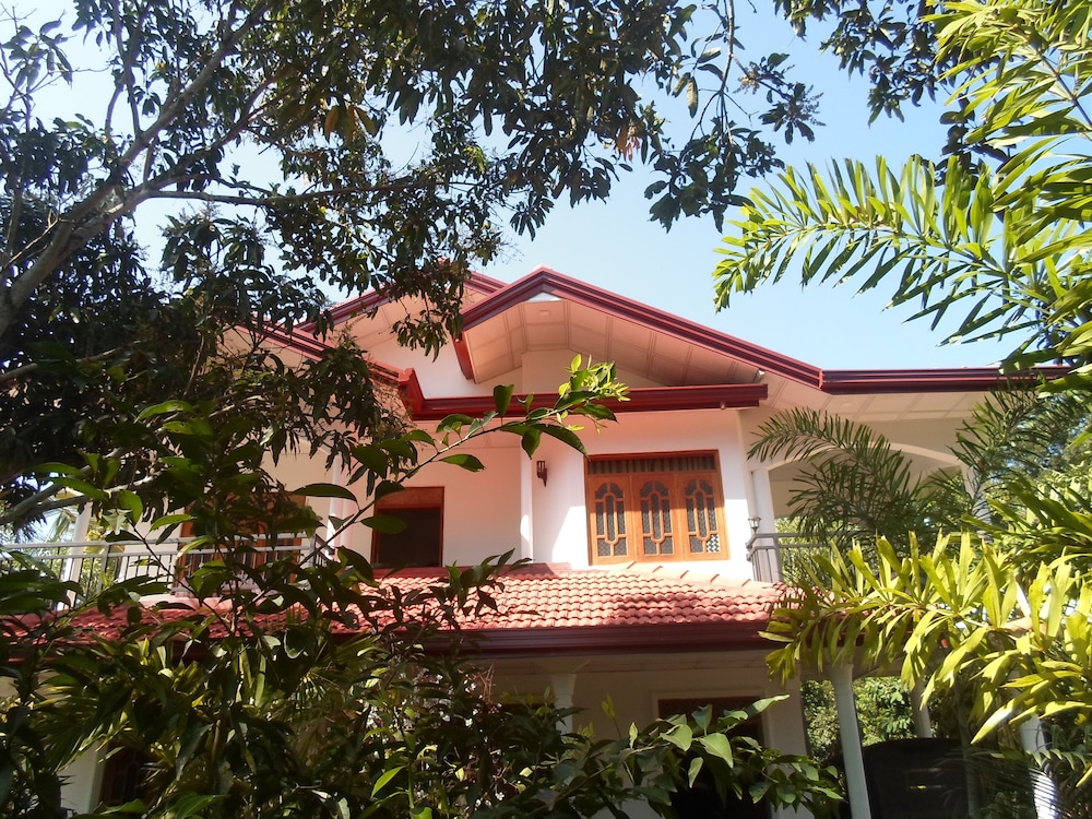 Amada Lake View Homestay in | 2023 Updated prices, deals - Klook United ...