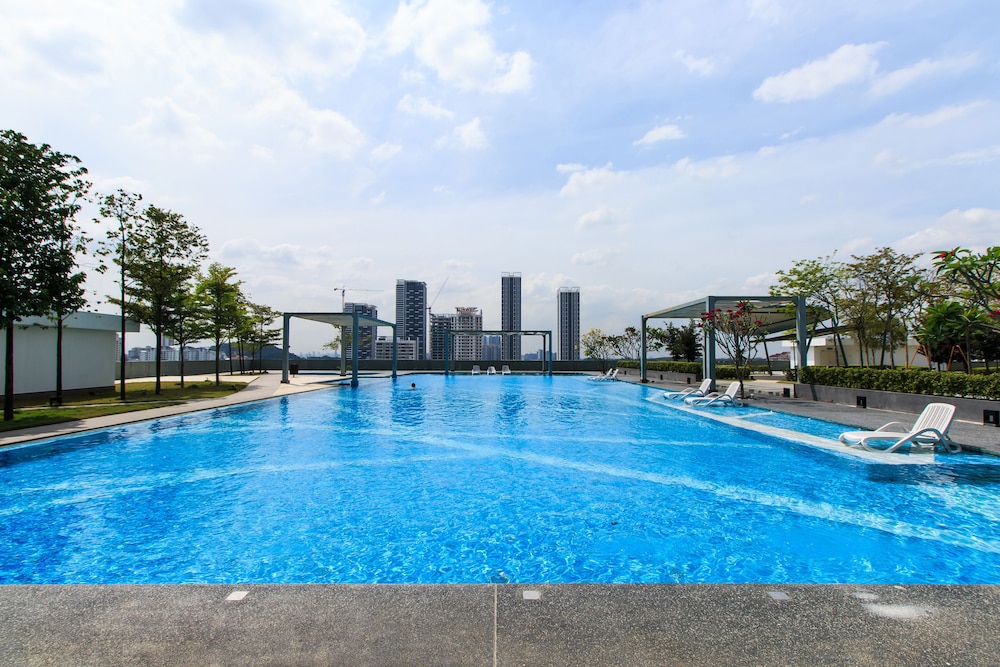 Encorp Strand Residences by Airhost in Petaling Jaya | 2025 Updated ...
