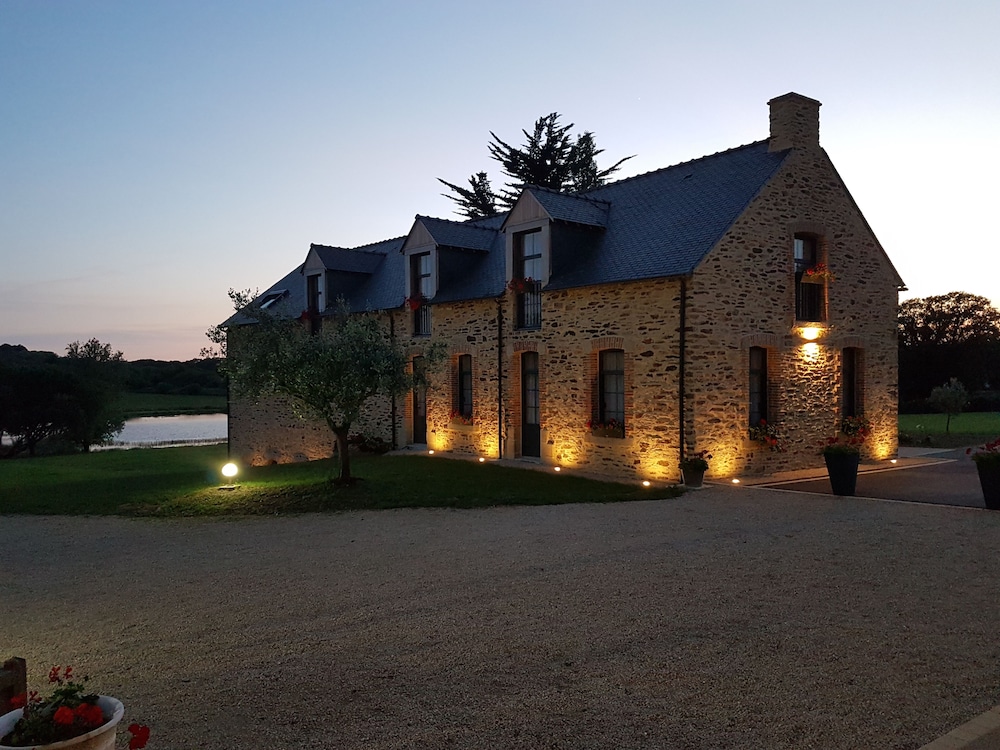 Le Manoir de Kerbot in | 2025 Updated prices, deals - Klook United States