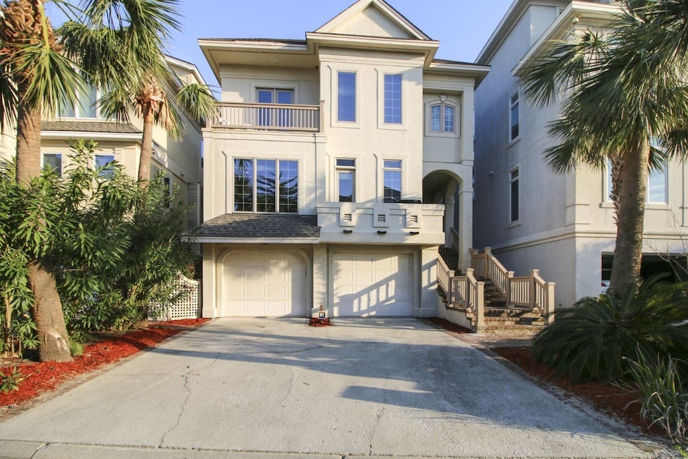 Collier Beach 10 in Hilton Head Island | 2023 Updated prices, deals ...