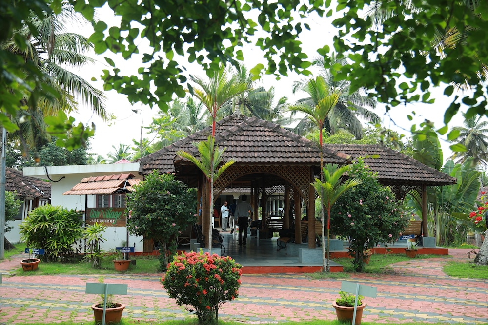 Ayurrathna Coir Village Lake Resort in Alappuzha | 2025 Updated prices ...
