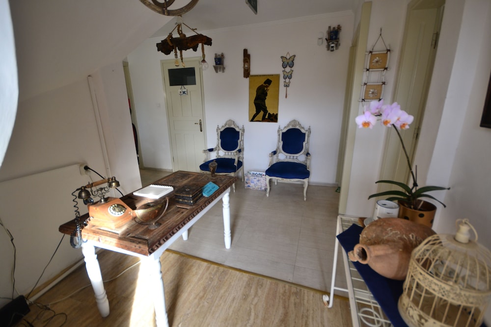 Cunda Duru Pansiyon in Balıkesir | 2025 Updated prices, deals - Klook ...