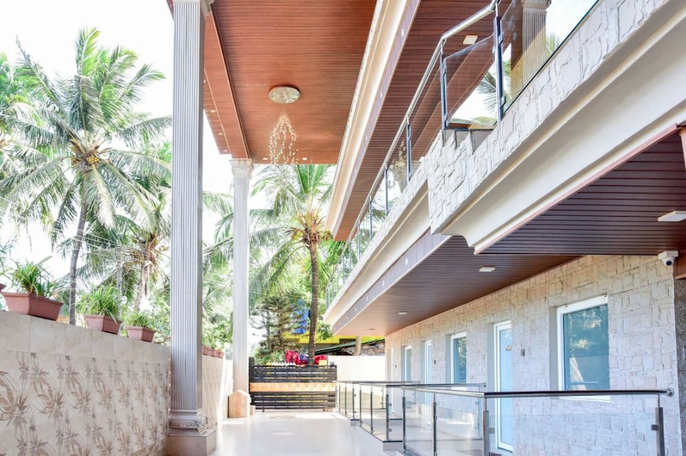 hotel sea shore beach resort in North Goa | 2024 Updated prices, deals ...
