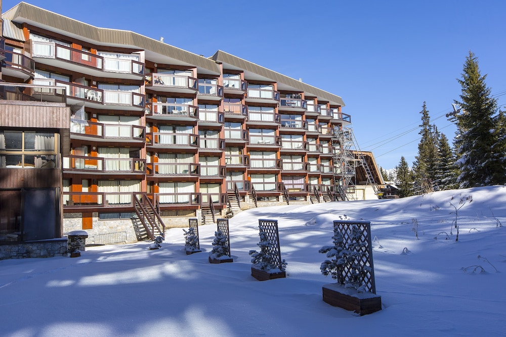 Résidence Le Domaine du Jardin Alpin in Courchevel | 2025 Updated ...