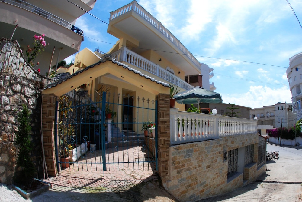 Maksi Apartments in Sarandë | 2025 Updated prices, deals - Klook United ...