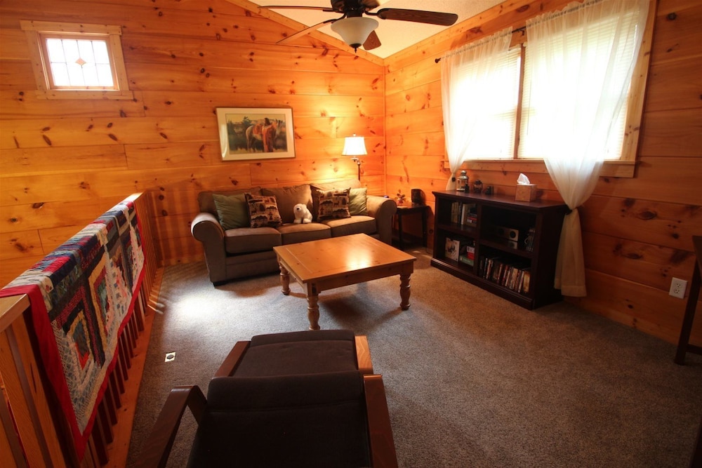 Laughing Bear Cabin in | 2024 Updated prices, deals - Klook United States