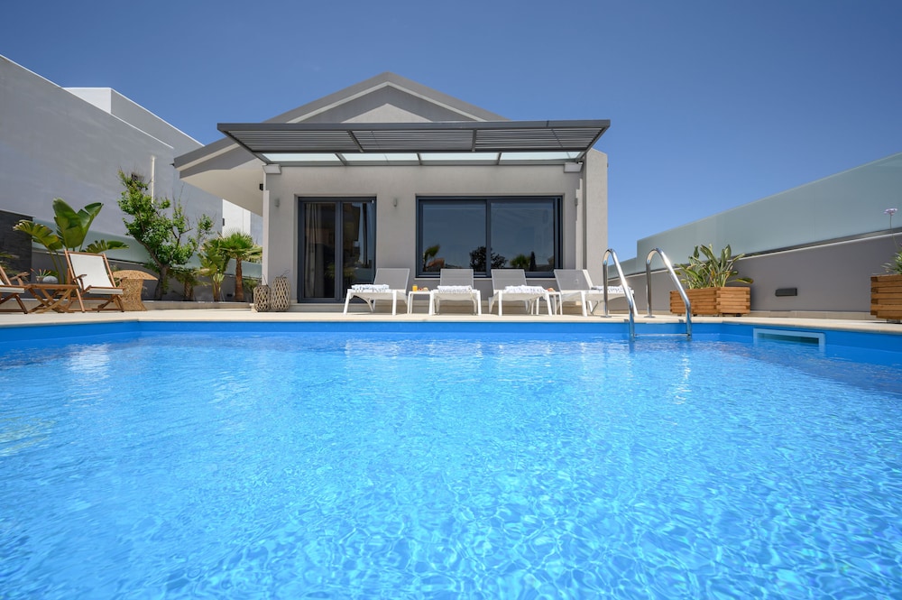 Sun Ray Beach life Villa in Chania Municipality | 2024 Updated prices ...