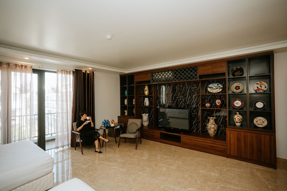 Luxstay Hotel Ha Long in Ha Long City | 2024 Updated prices, deals ...