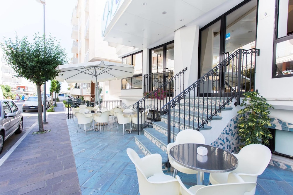 Hotel Clipper in Cattolica | 2024 Updated prices, deals - Klook United ...