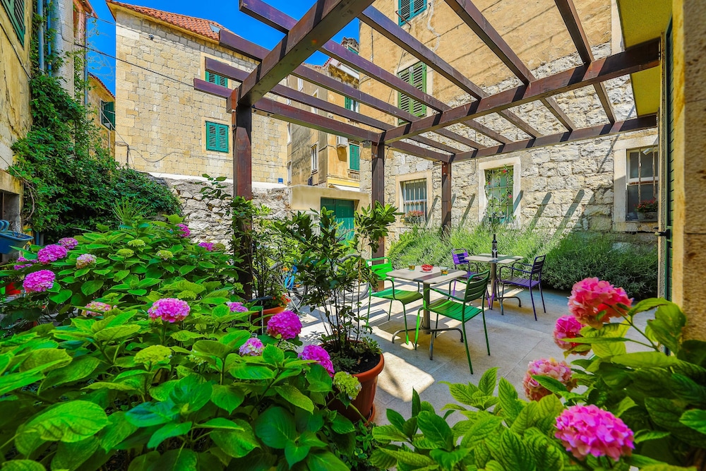 Veig Palace in Grad Split | 2025 Updated prices, deals - Klook United ...