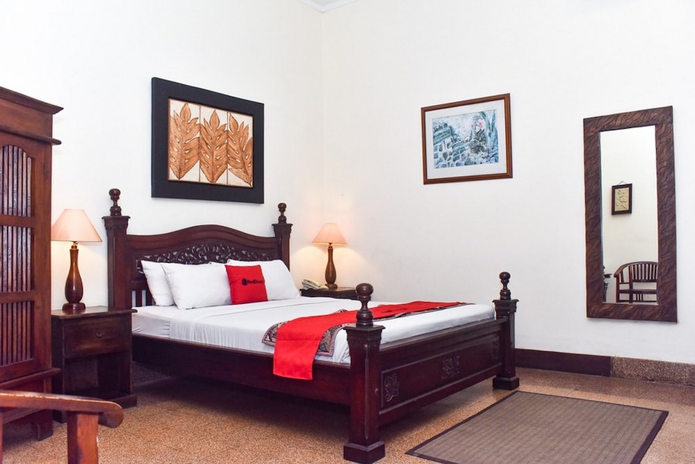 Monginsidi Guest House Syariah Malioboro Yogyakarta Mitra RedDoorz in ...