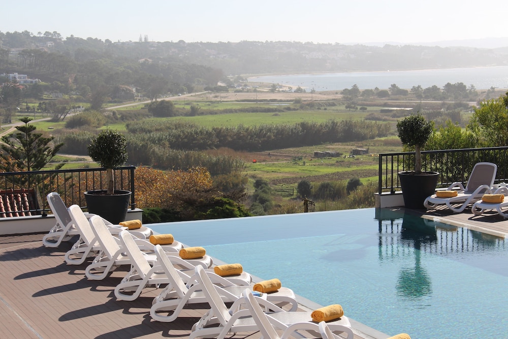 Hillside House Suites & Spa in Pinhal Litoral | 2023 Updated prices ...