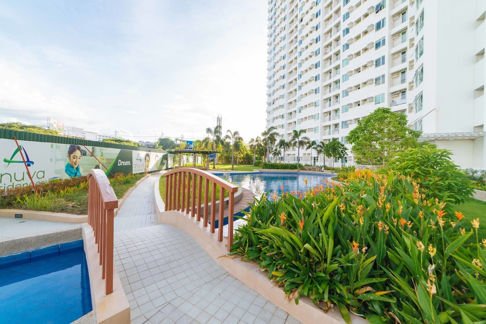 RedDoorz Premium @ Anuva Residences in Muntinlupa | 2025 Updated prices ...