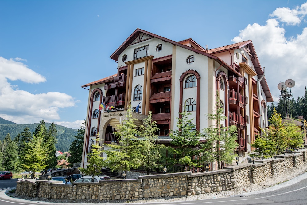 Predeal Comfort Suites in | 2025 Updated prices, deals - Klook United ...