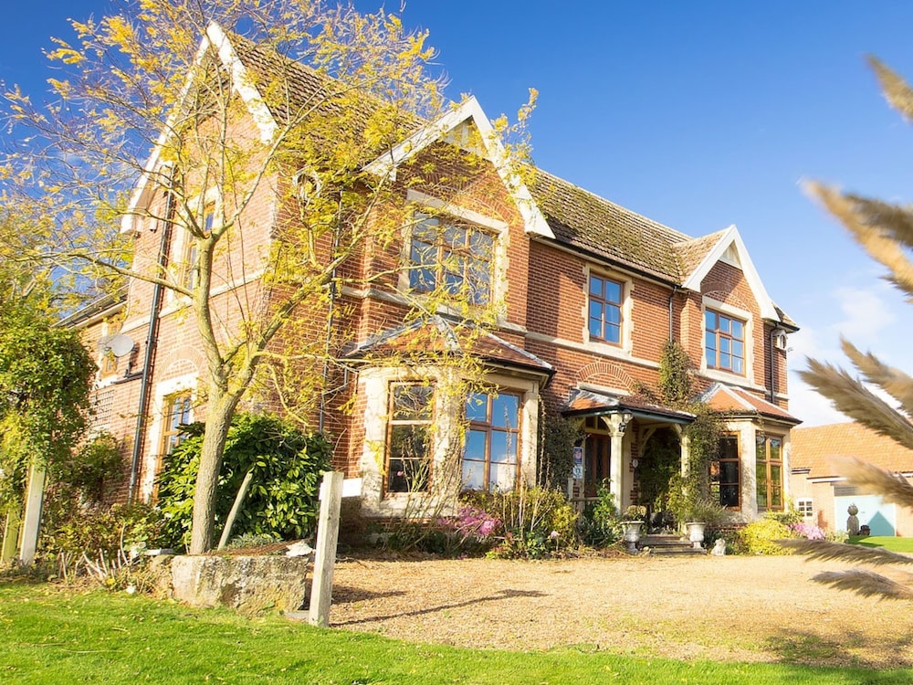 Earsham Park Farm in | 2023 Updated prices, deals - Klook United States