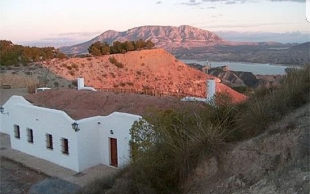 Casas Cueva Mirador del Negratín in Cuevas del Campo | 2023 Updated ...