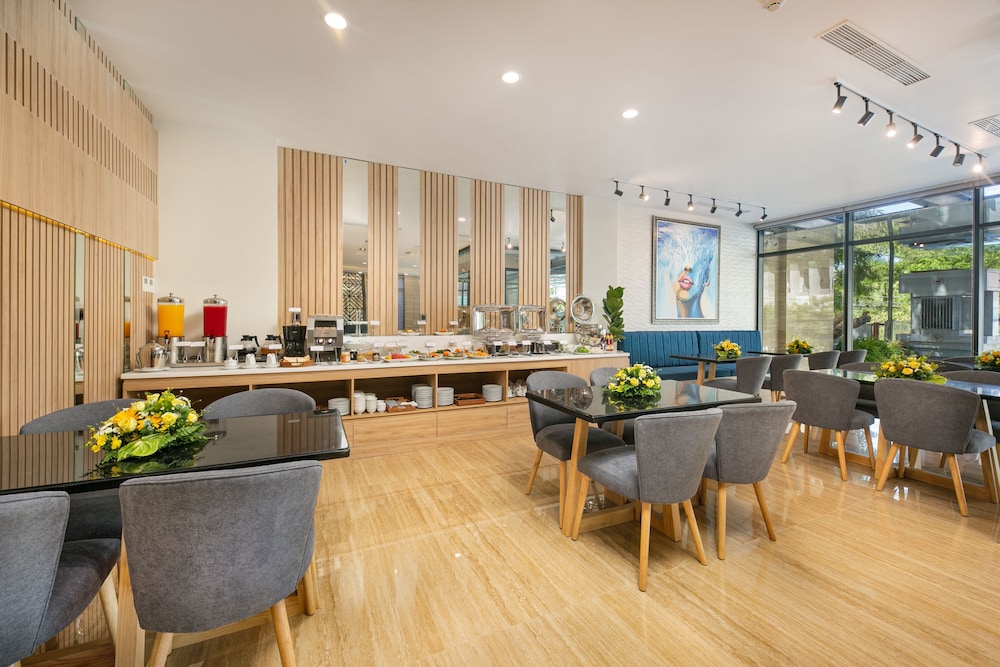 Sun River Hotel & Apartment in Da Nang | 2025 Updated prices, deals ...