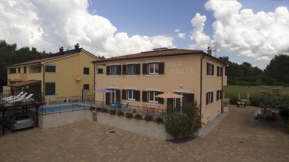 Villa Pineta in Općina Fažana | 2025 Updated prices, deals - Klook ...