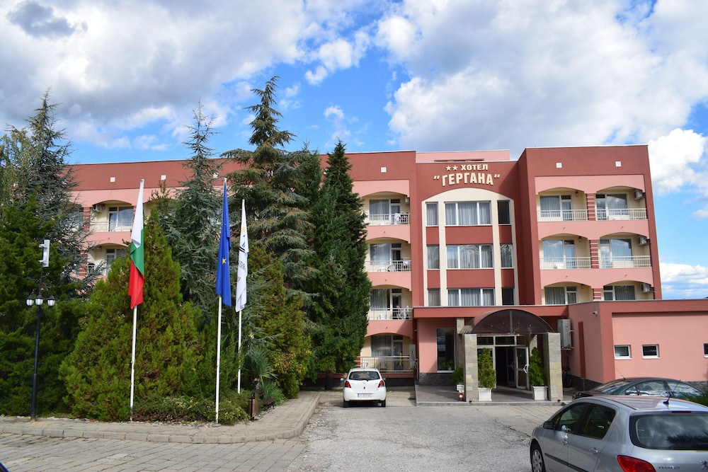 Balneo Hotel Gergana in Hisaria | 2024 Updated prices, deals - Klook ...
