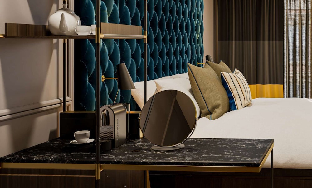 The Guardsman Hotel and Residences in London | 2025 Updated prices ...