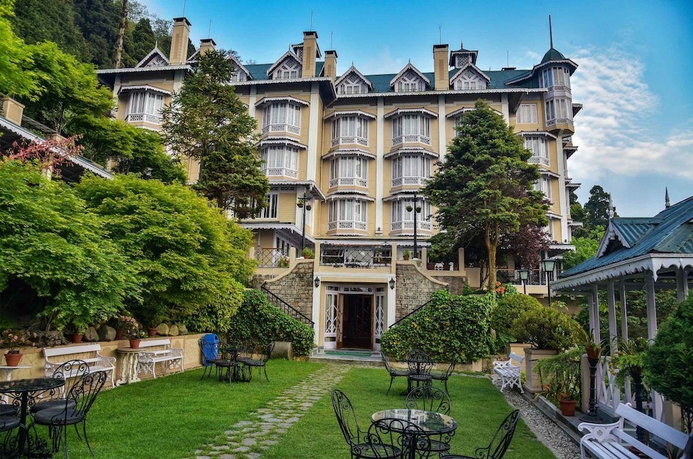 Cedar Inn in Darjeeling | 2024 Updated prices, deals - Klook United States
