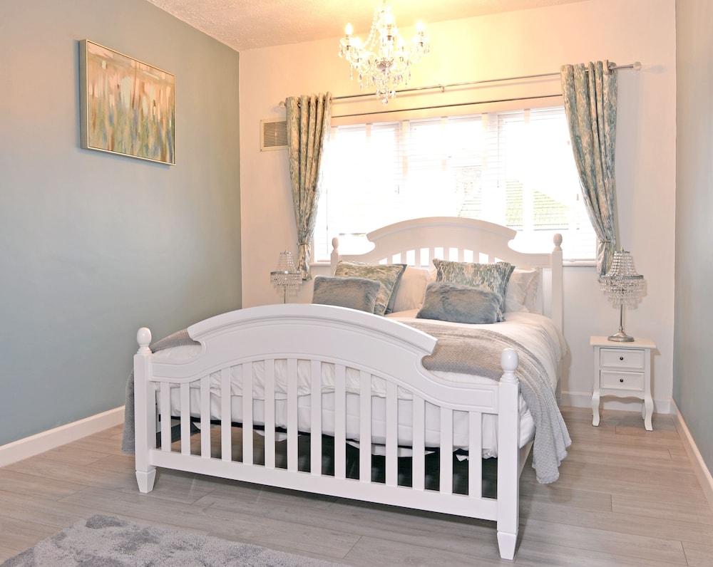 Beacon Loft in Eastbourne | 2025 Updated prices, deals - Klook United ...