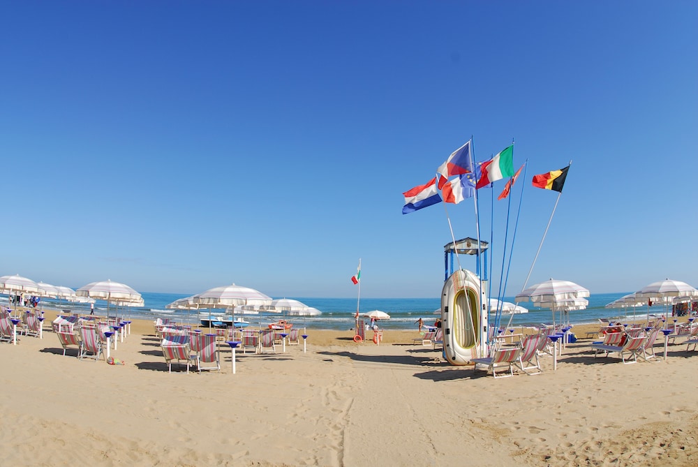 Victoria Mobilehome Stella del Sud Camping Villaggio in Rodi Garganico ...