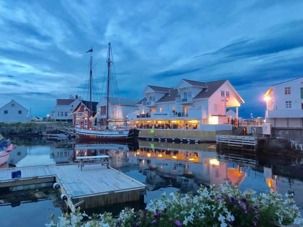 Veiholmen Brygge in Smøla | 2024 Updated prices, deals - Klook United ...