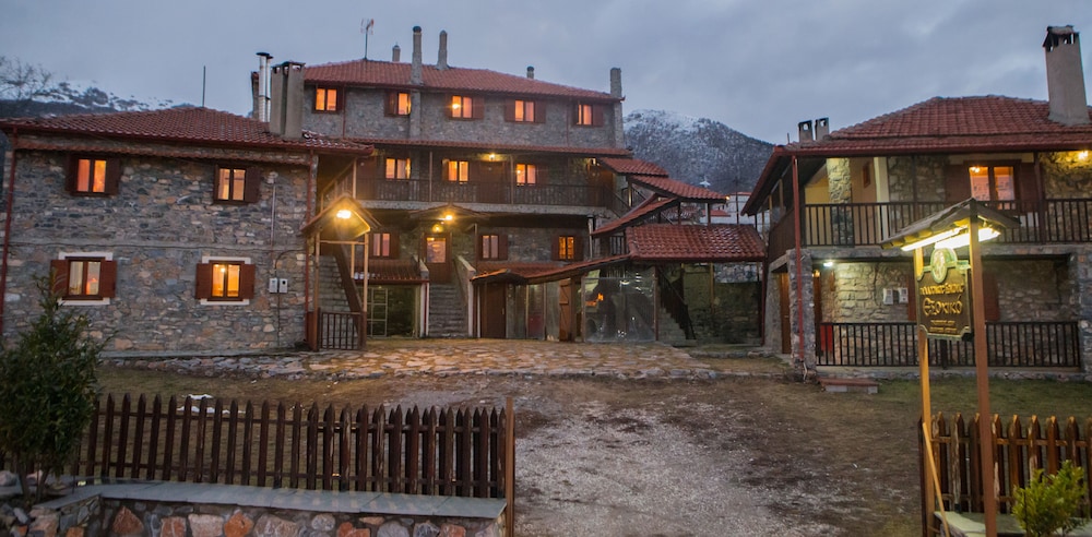 Exohiko Palaios Agios Athanasios in Δήμος Έδεσσας | 2025 Updated prices ...