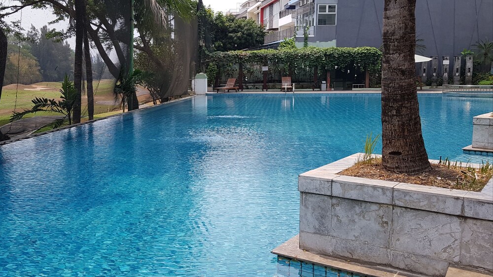 Town House Springhill Blooming Hill in Jakarta | 2025 Updated prices ...